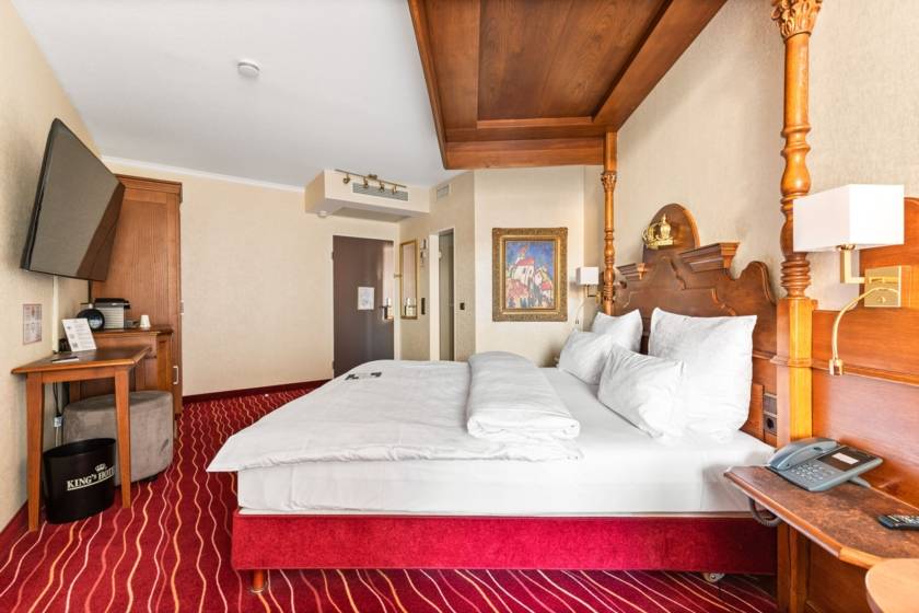 KING's HOTEL First Class