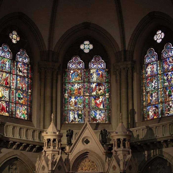 Church windows in Munich | simply Munich