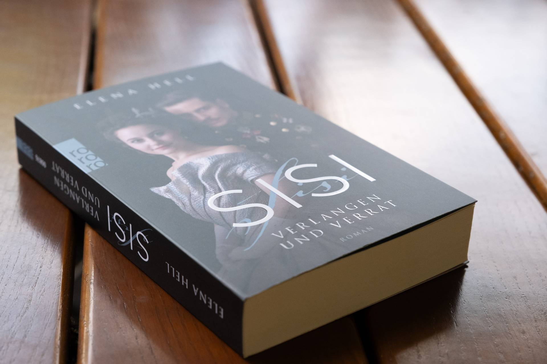 Munich authors portray their city: Elena Hell | simply Munich