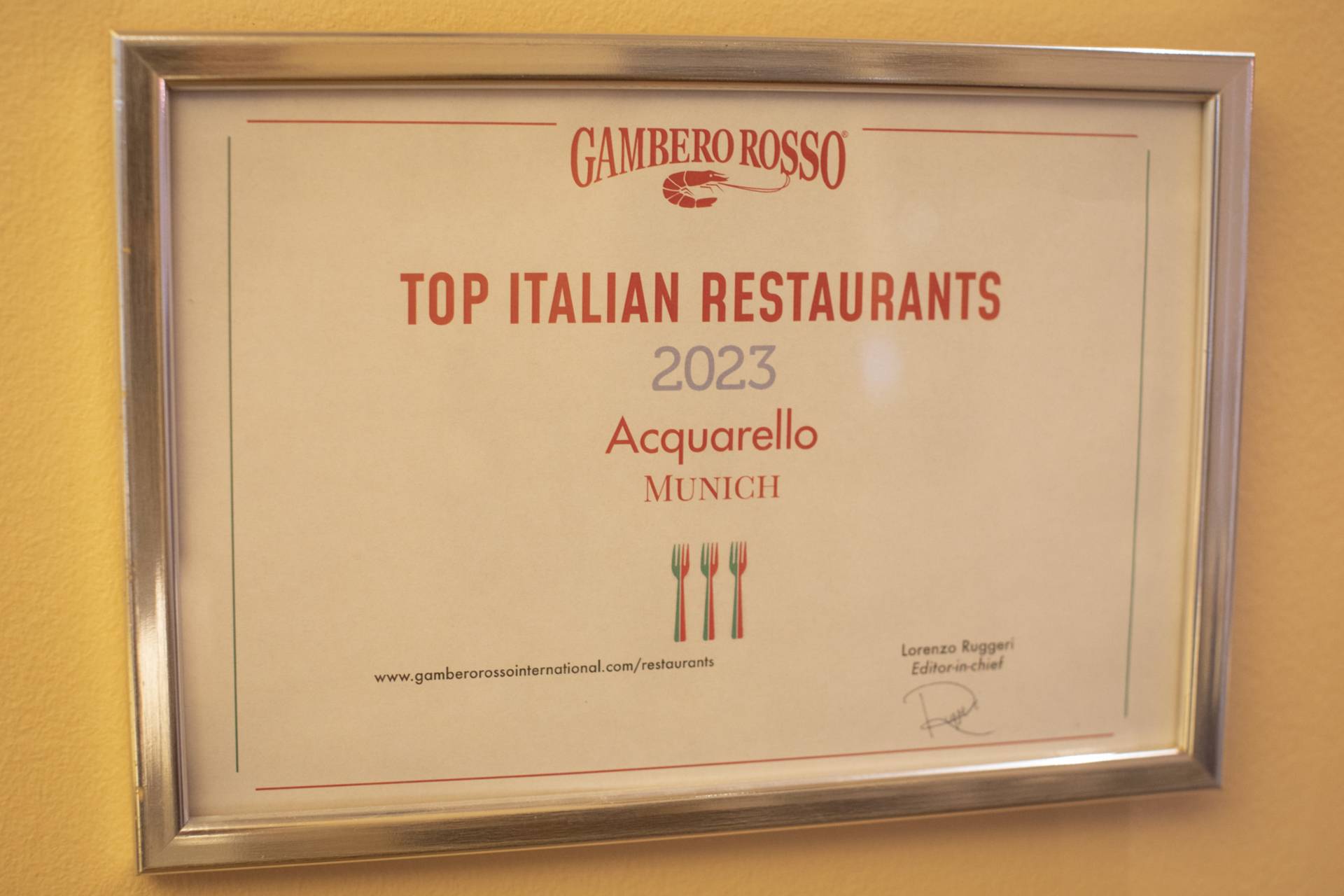 With Mario Gamba from Acquarello through Bogenhausen | simply Munich