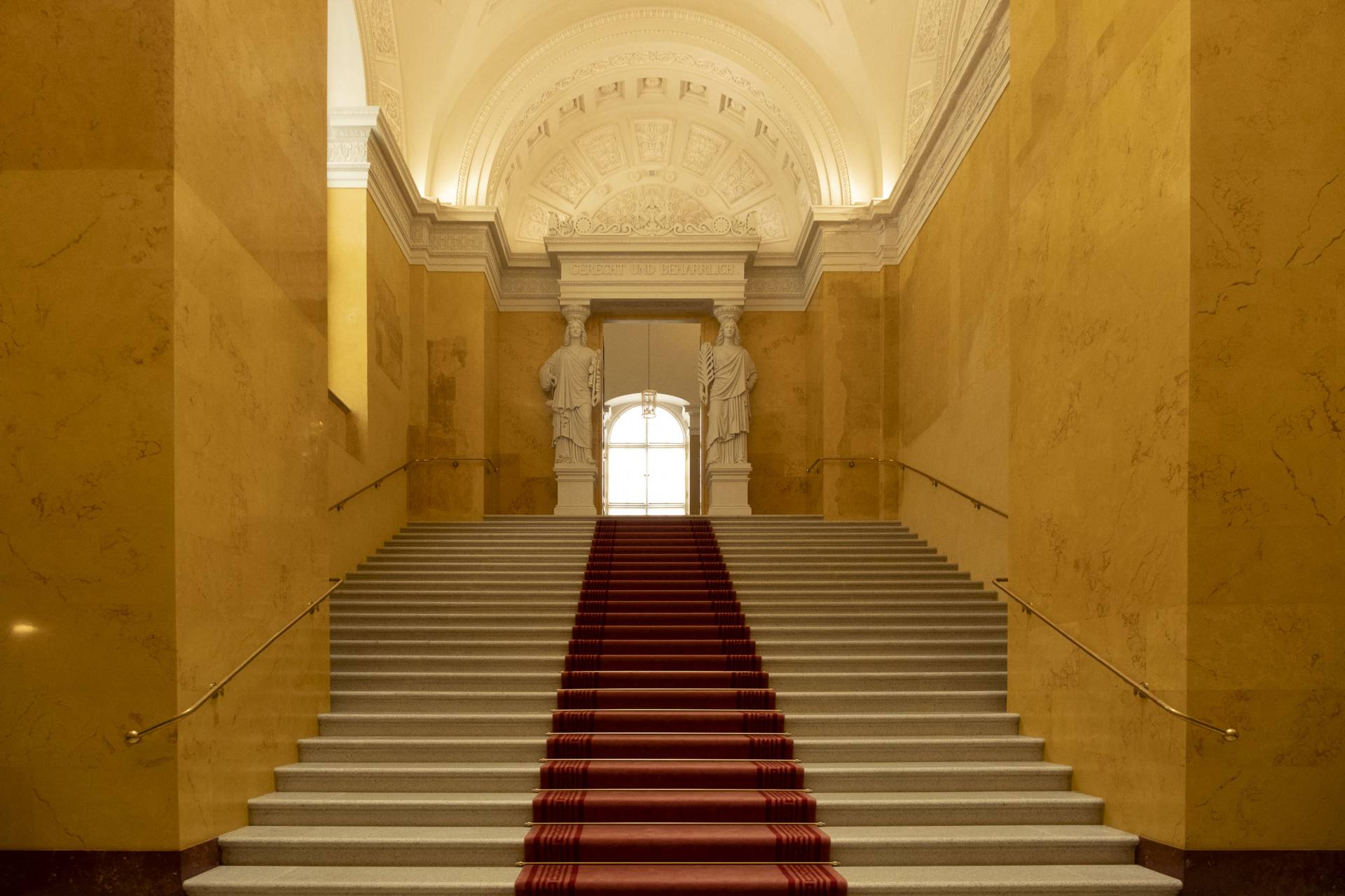 I have never been to... the Residenz | simply Munich