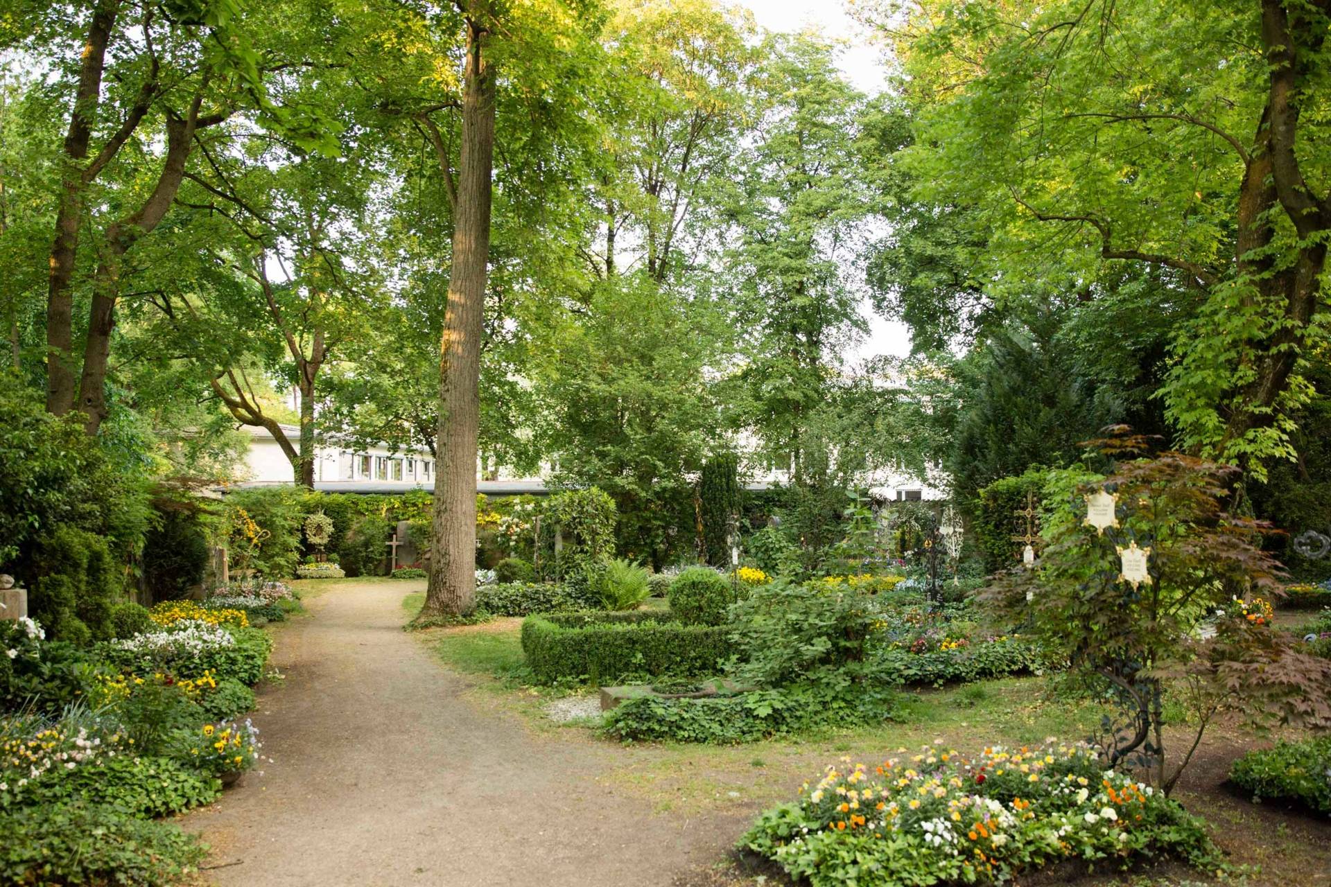 Munich's Cemeteries | simply Munich