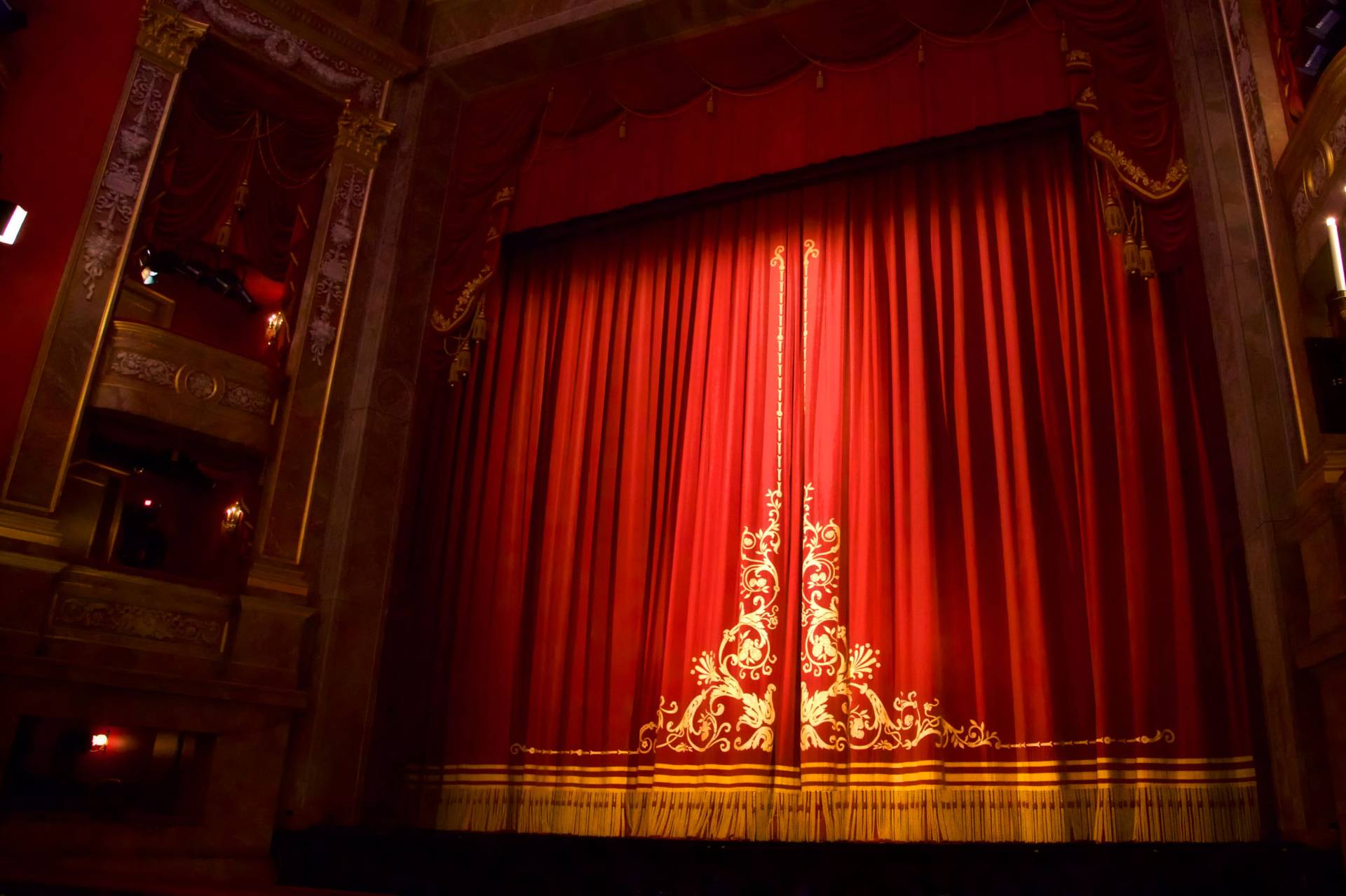 Theater in München: Premieren & Programm 2025/26 | einfach München