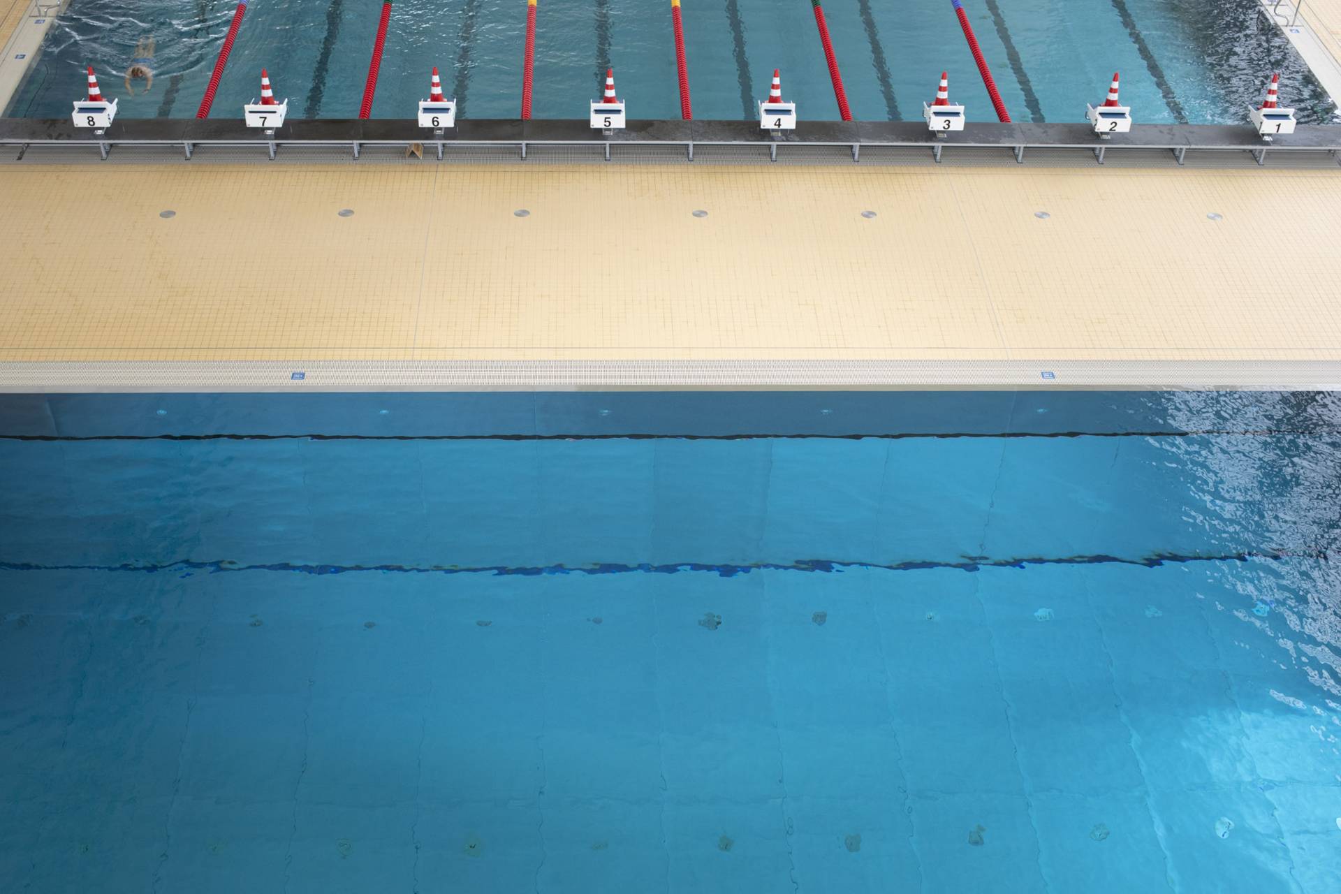 Diving tower in the Olympic swimming hall | simply Munich