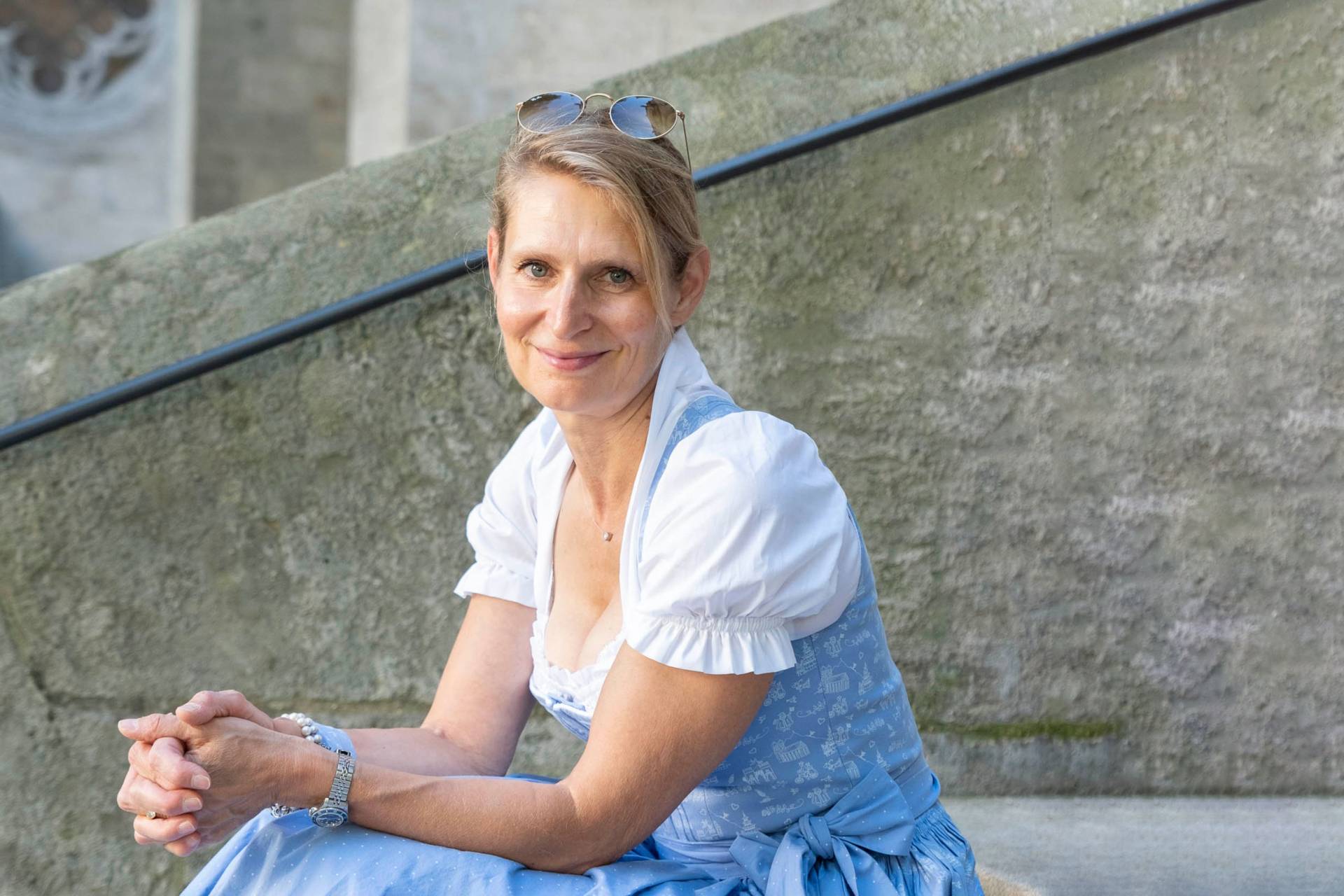 In a Dirndl Tailor's Shop: Carolin Engelhardt | simply Munich
