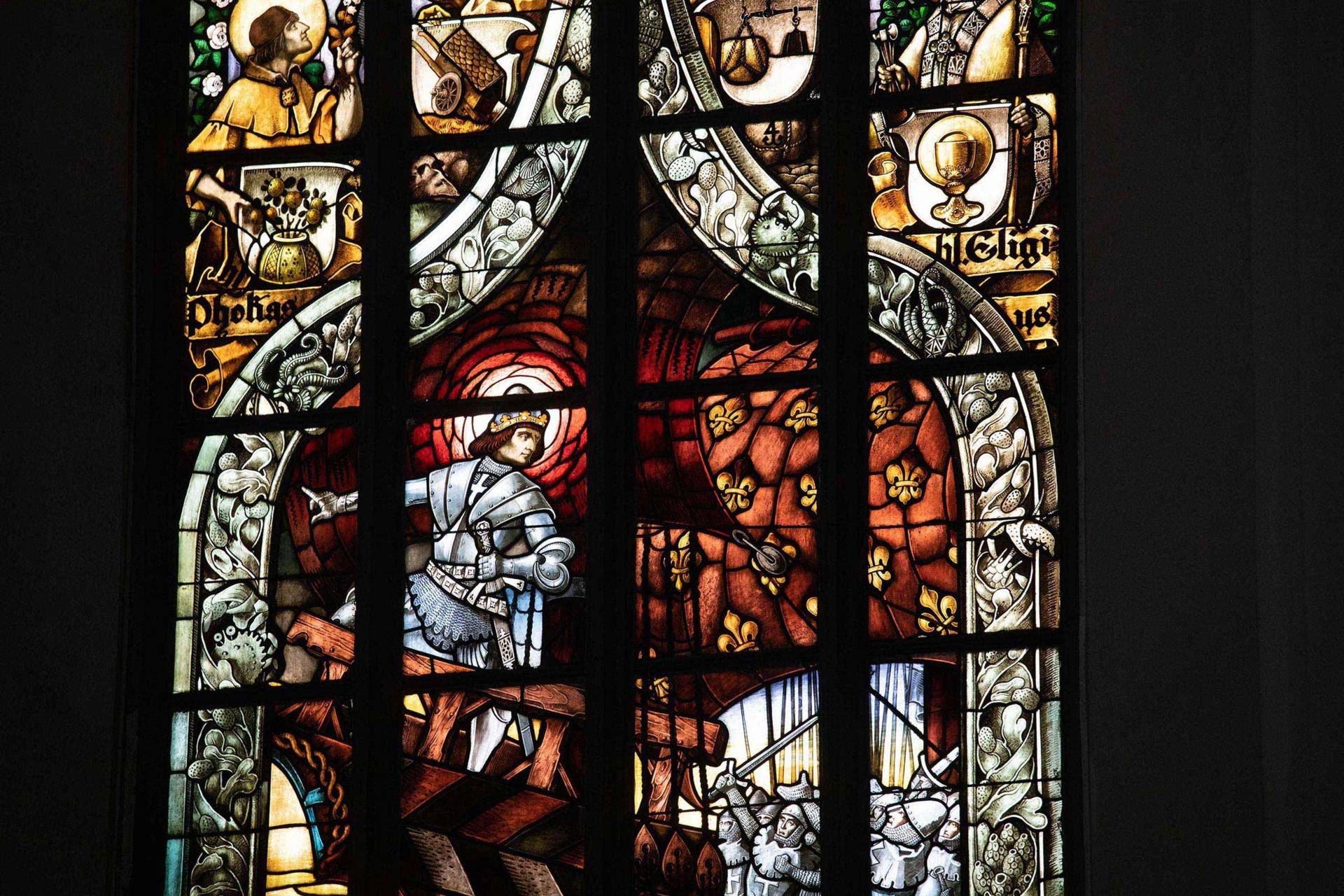Church windows in Munich | simply Munich